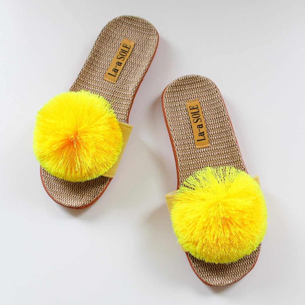 Pom Pom Collection – La-a SOLE